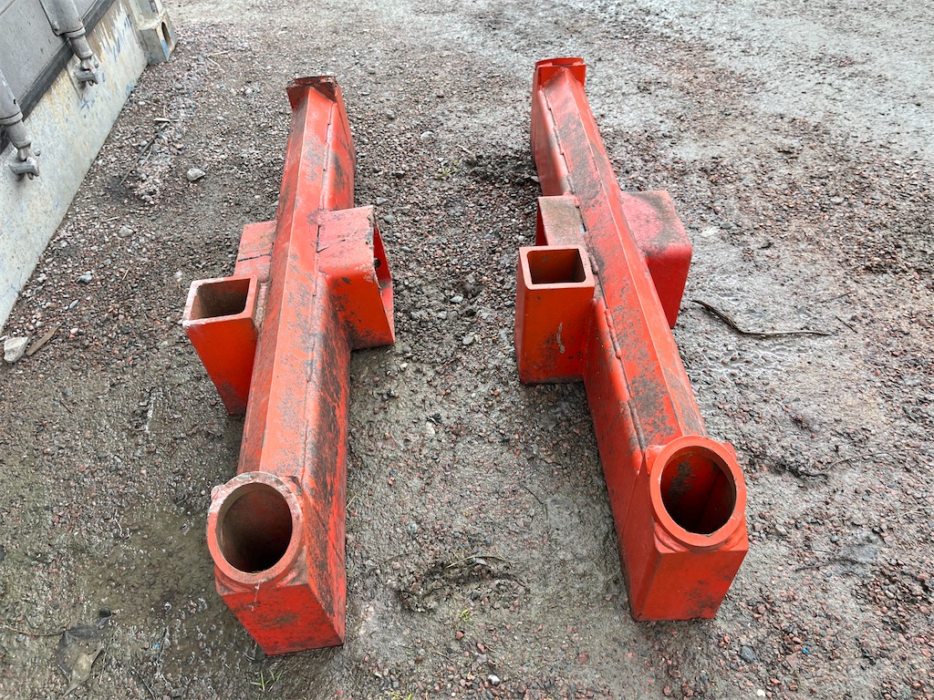 2st Timmerbankar - KTS | Blinto auktioner