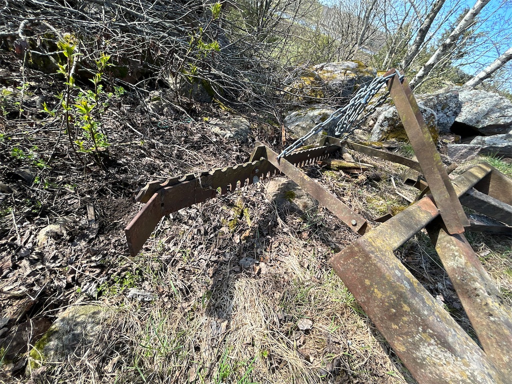 Vägsladd - Simon-Barron | Blinto auktioner