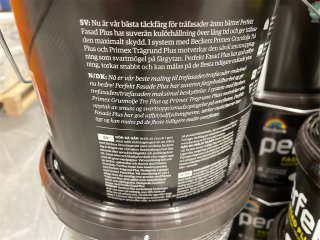 Fasadfärg - Beckers perfekt+ fasad 200 vit 3 liter | Blinto auktioner