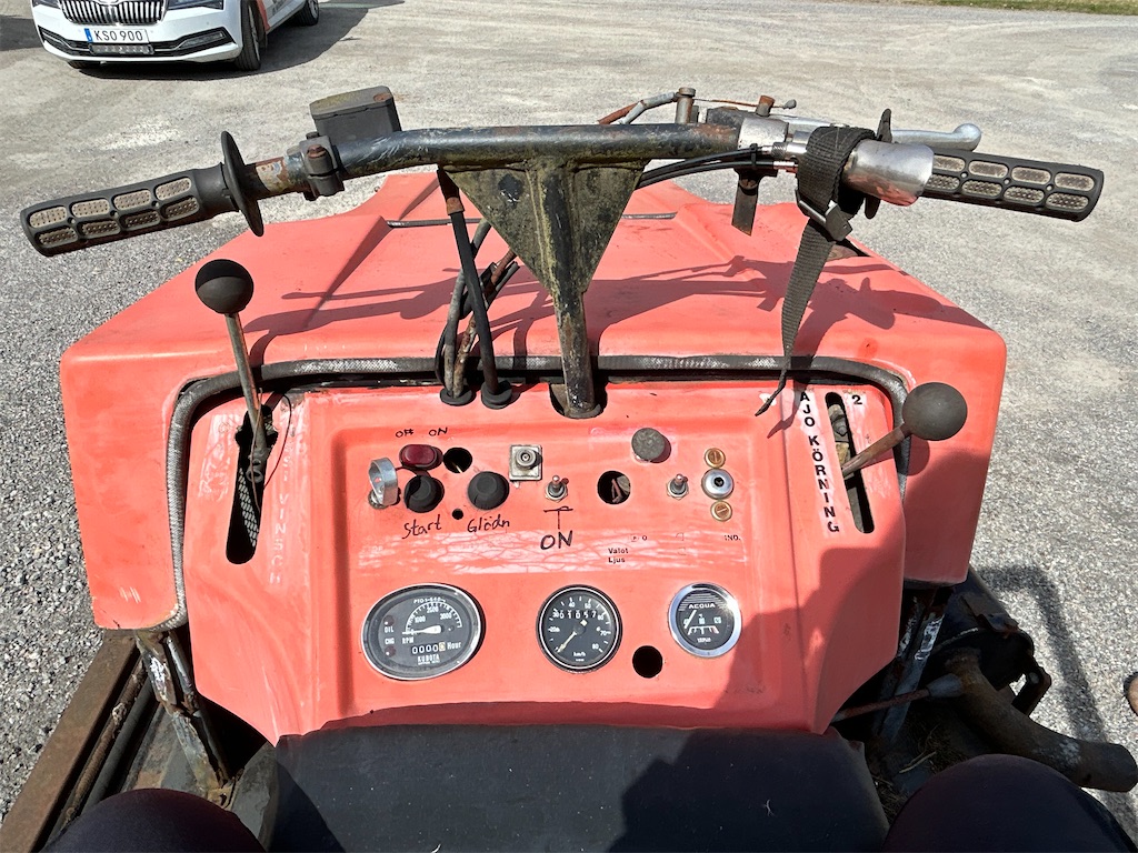 Terrängvagn - VALMET TERRI 1000 DIESEL | Blinto auktioner