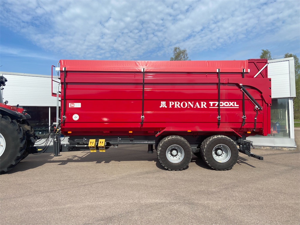 Helt ny Fältvagn - Pronar T 700 XL | Blinto auktioner