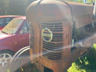 Traktor - VOLVO T 33 1952 | Blinto auktioner