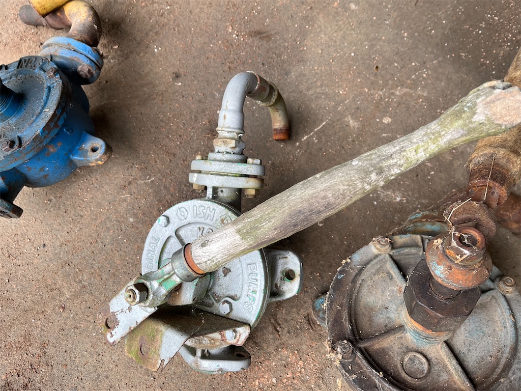 Handpumpar - För diesel | Blinto auktioner