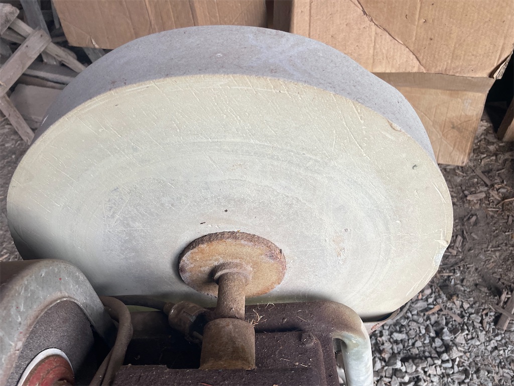 Slipsten - Smärgel | Blinto auktioner