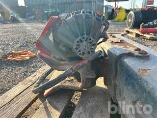 VBG drag - Med balk | Blinto auktioner