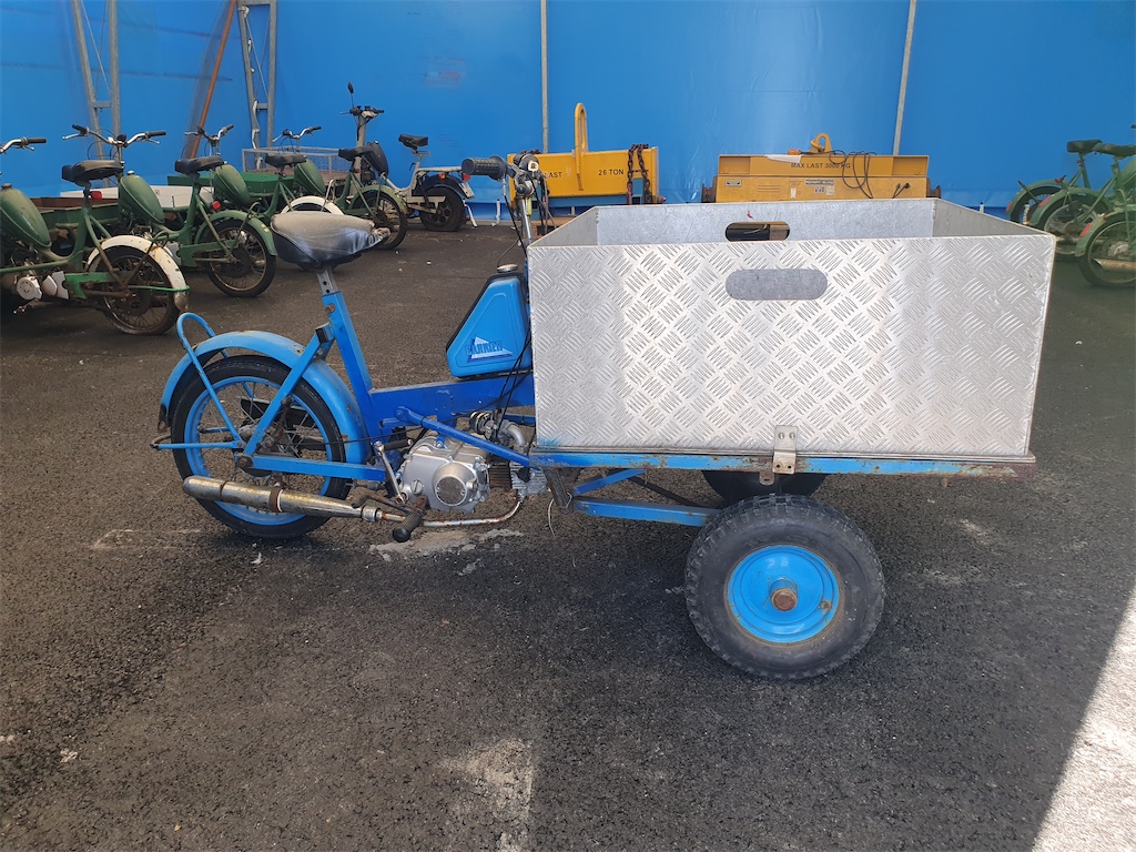 Flakmoped - Carrier | Blinto auktioner