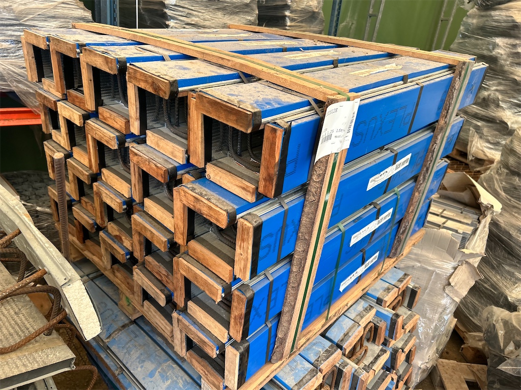 Förtagningslådor - Nevoga Plexus / 80 stycken | Blinto auktioner