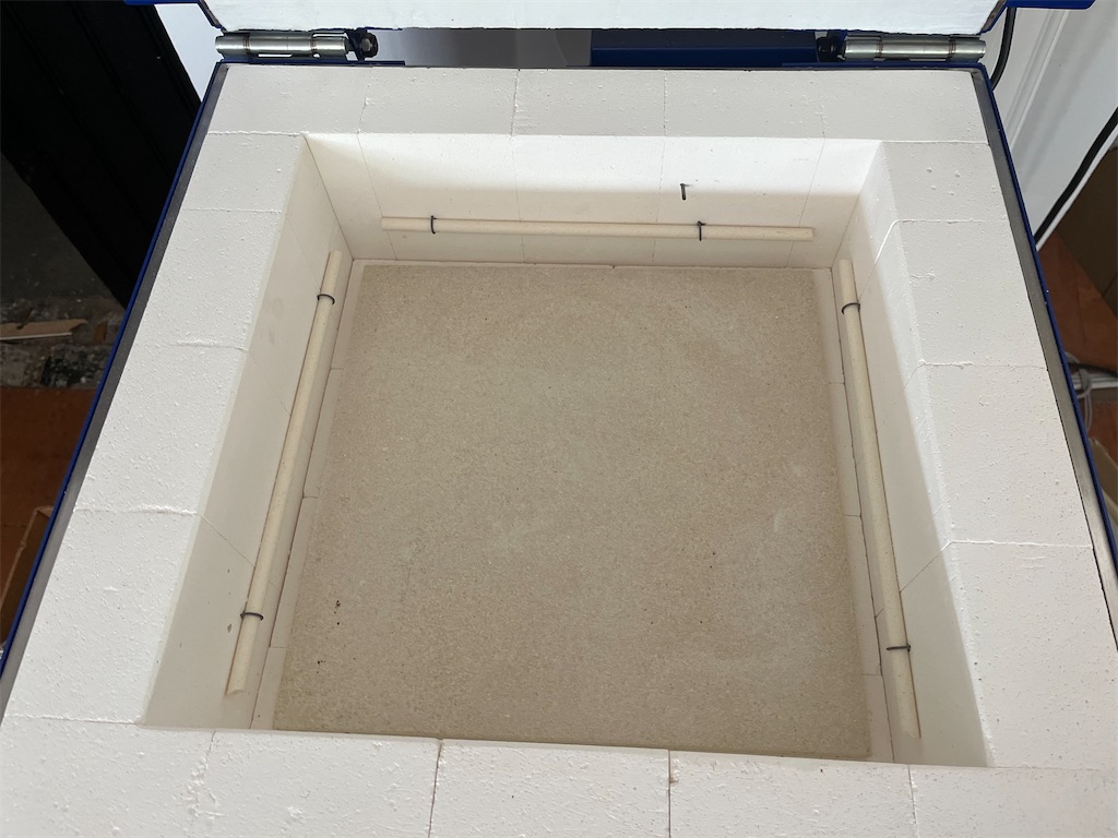 Glasugn - Kilncare HF3 | Blinto auktioner