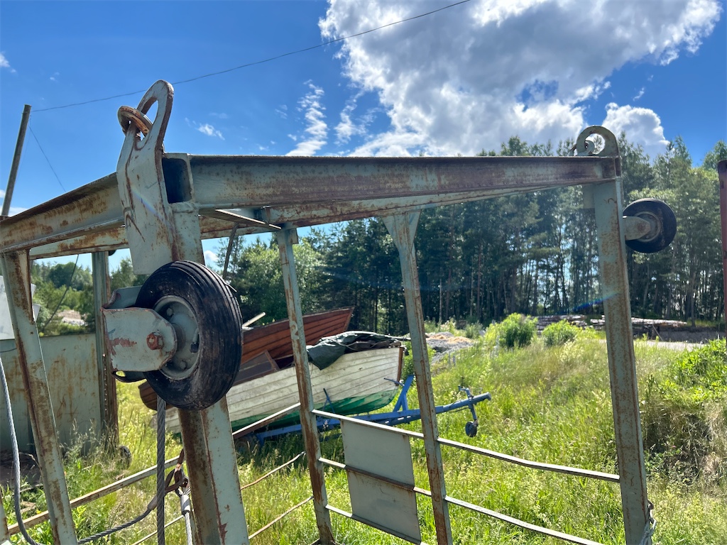 Lyftkorg - Materialkorg | Blinto auktioner