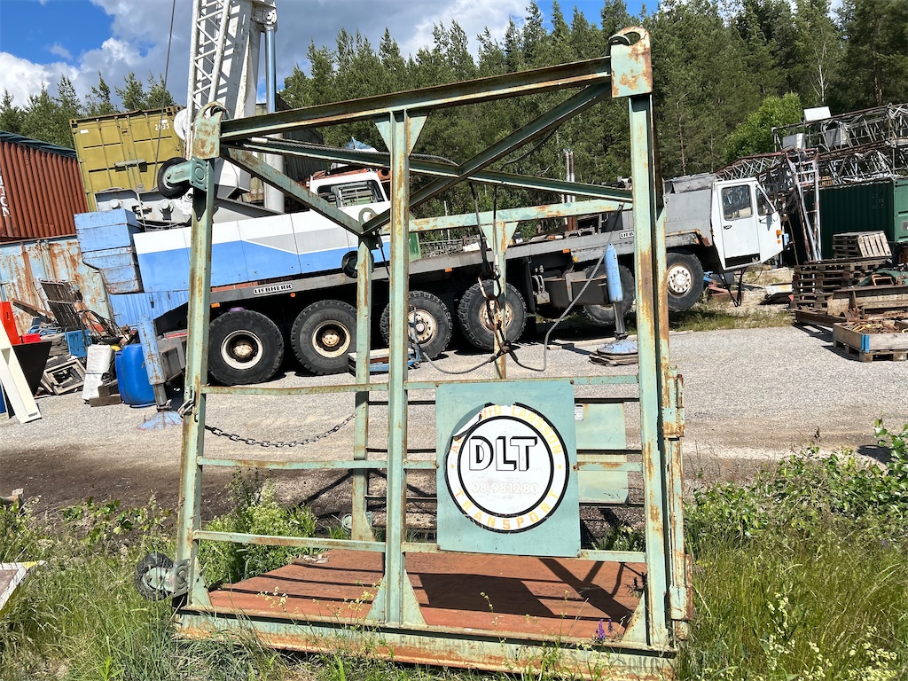 Lyftkorg - Materialkorg | Blinto auktioner