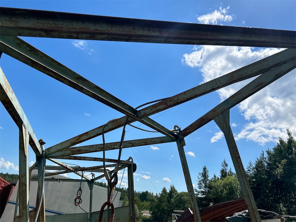 Lyftkorg - Materialkorg | Blinto auktioner