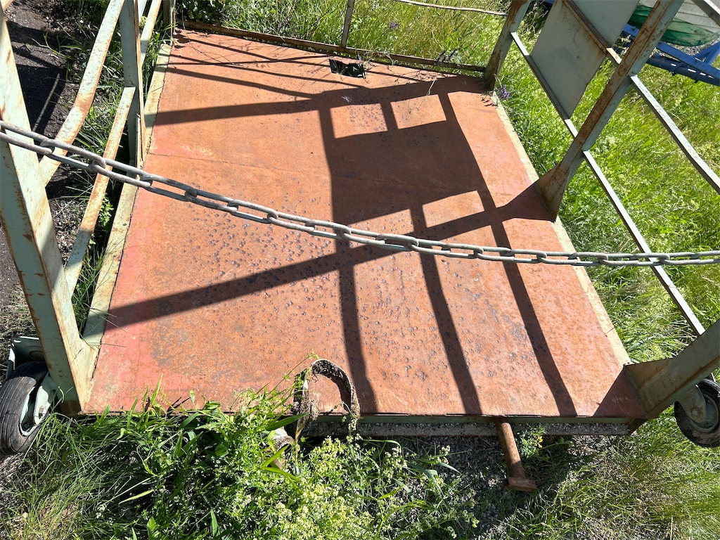 Lyftkorg - Materialkorg | Blinto auktioner