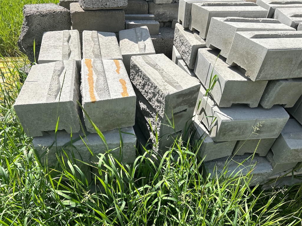 Murblock - Murblock | Blinto auktioner