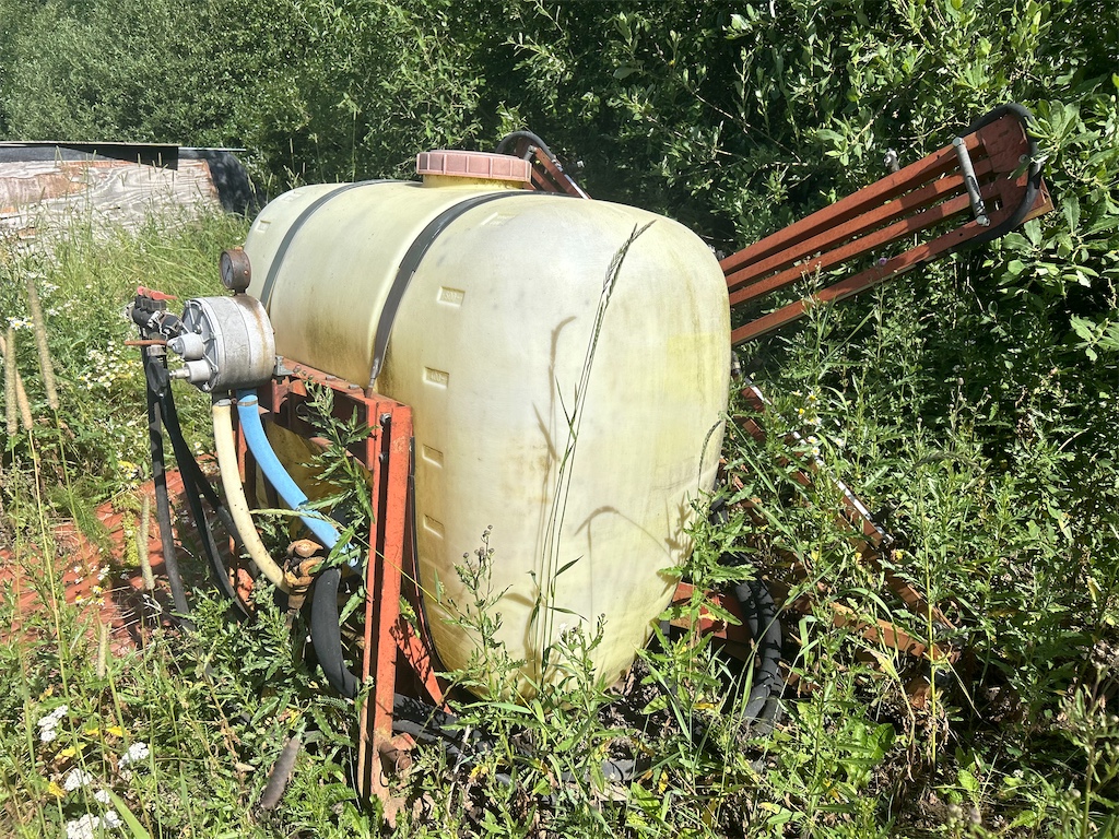 Spruta - Hardi | Blinto auktioner