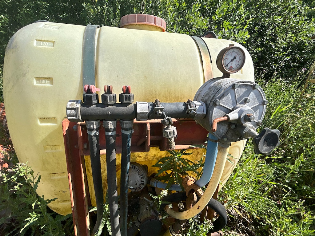 Spruta - Hardi | Blinto auktioner