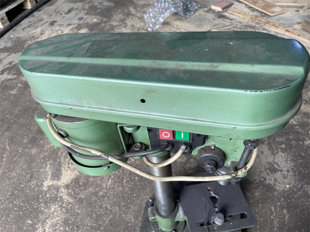 Bordspelarborr - Apollo AE 102 | Blinto auktioner