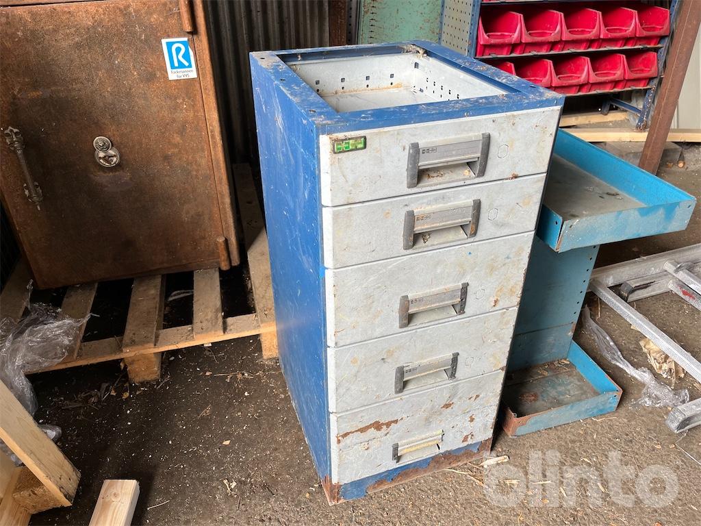 Fordonsinredning - Modulsystem | Blinto auktioner