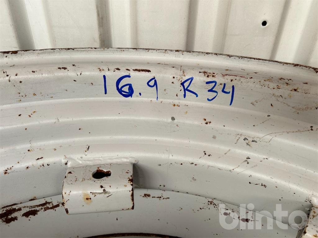 Dubbelmontagefälgar - 16.9R34 | Blinto auktioner