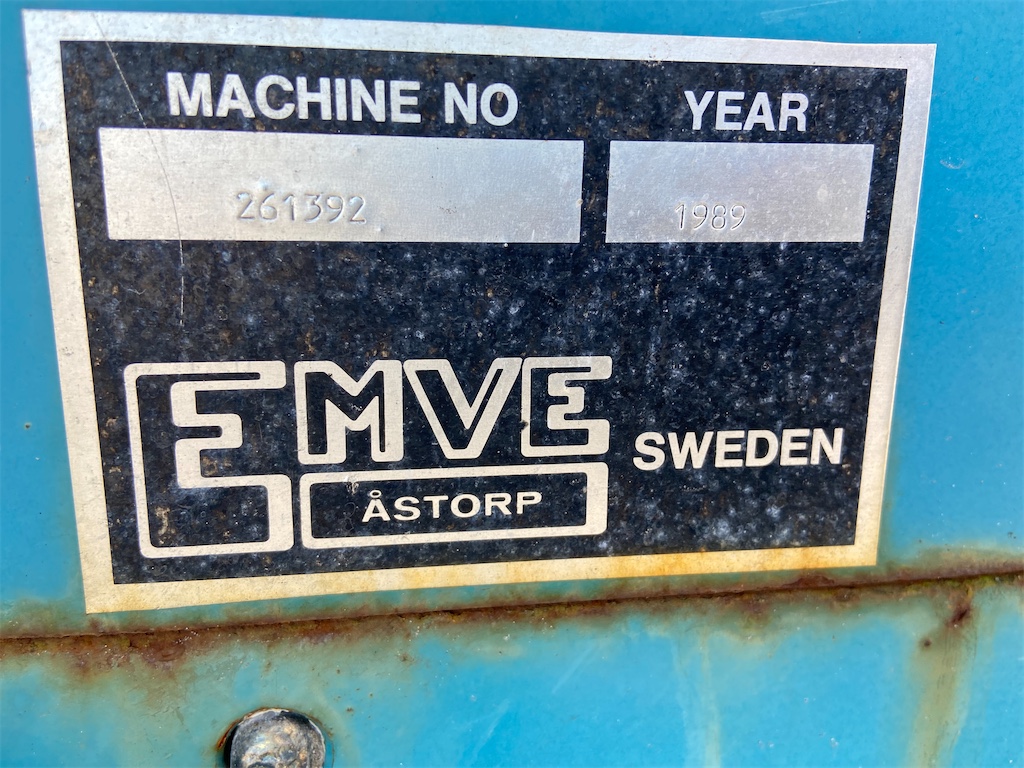 Elevator - Emve | Blinto auktioner