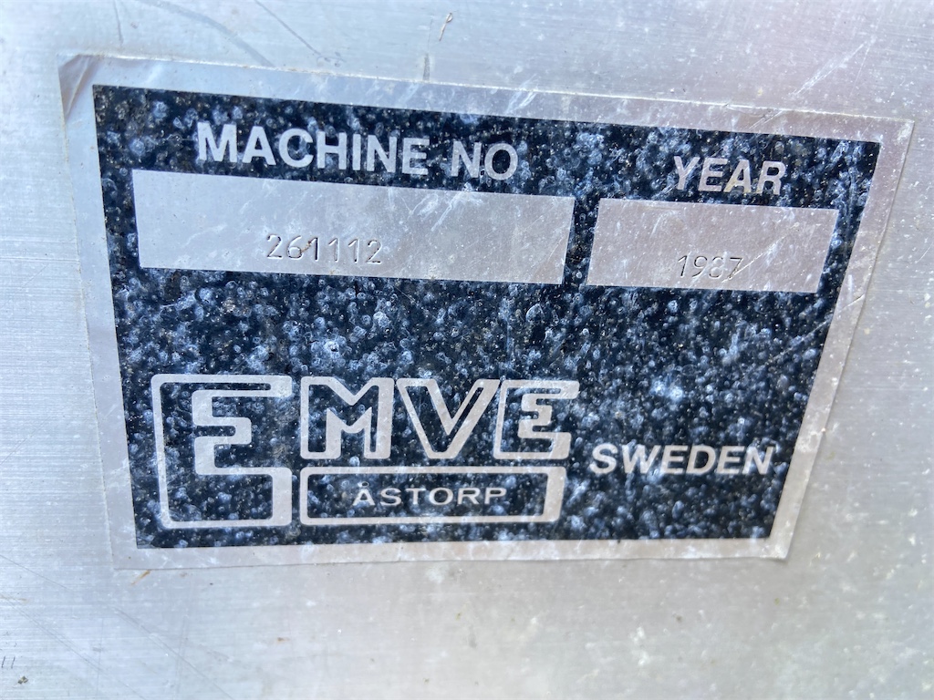 Elevator - Emve | Blinto auktioner