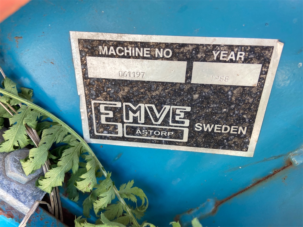 Elevator - Emve | Blinto auktioner