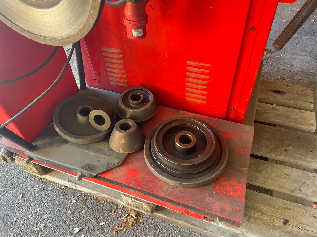 Balanseringsapparat - Wheel Balancer 22,5 tum | Blinto auktioner