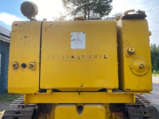 Bandlastare - International L125 | Blinto auktioner