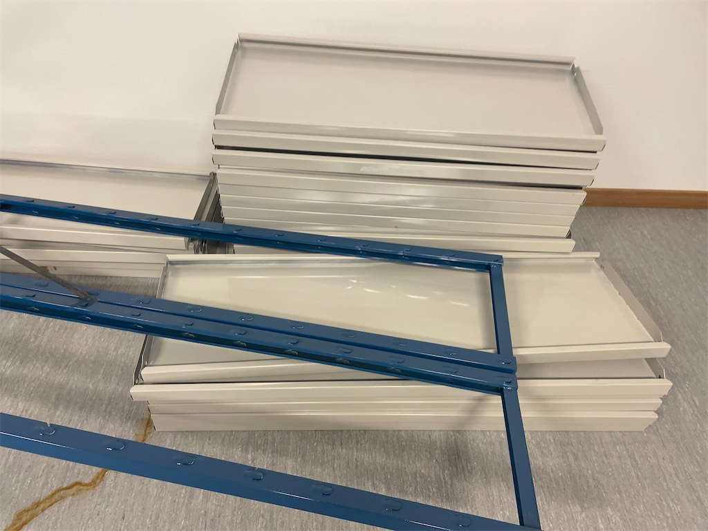 Kompaktarkiv - 4 vagnar | Blinto auktioner