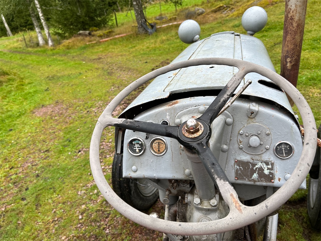 Traktor - FERGUSON TEF | Blinto auktioner