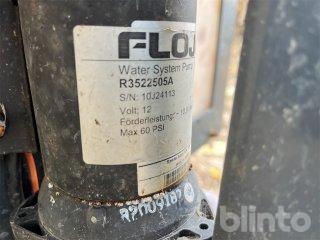 Vattentank - med 12volts pump | Blinto auktioner