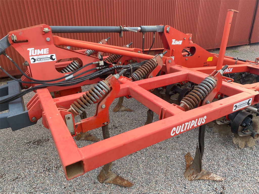 Kultivator - Tume Cultiplus/Cultipack | Blinto auktioner