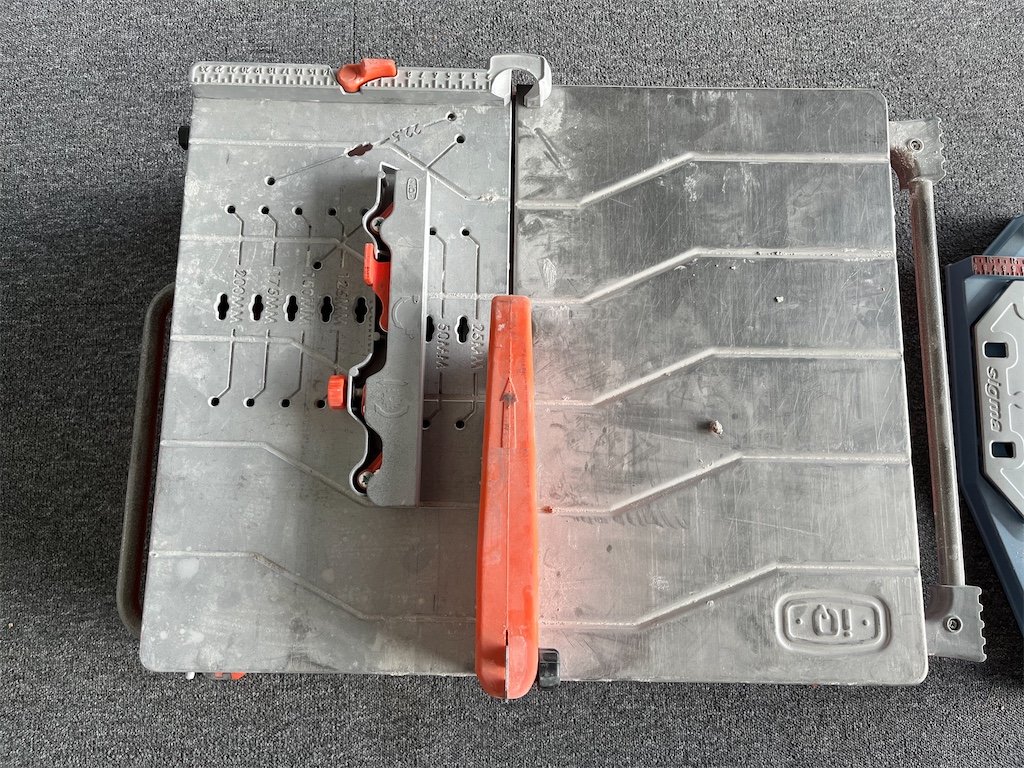 Kakelskärare - Cyclone/Sigma | Blinto auktioner