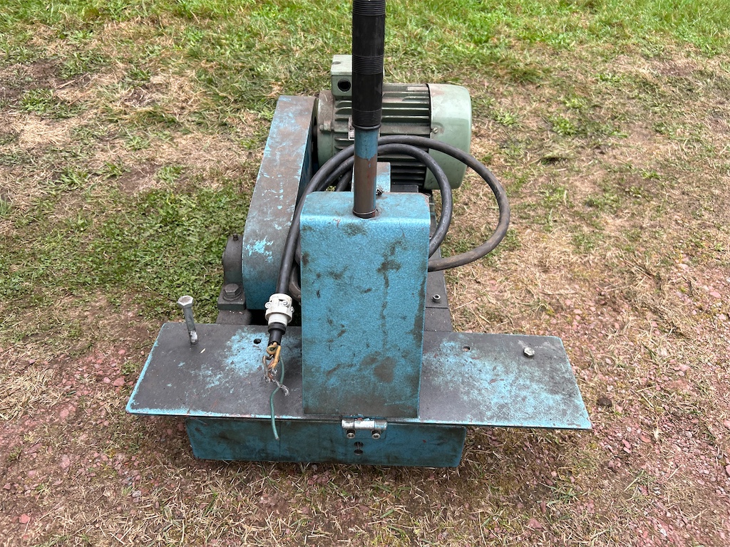 Slangkap - Okänd | Blinto auktioner