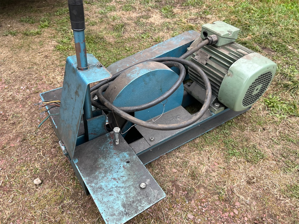 Slangkap - Okänd | Blinto auktioner