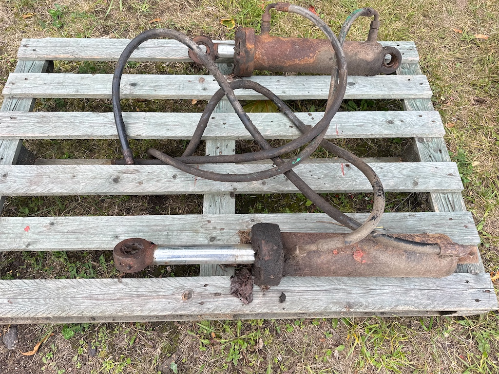 Hydraulcylindrar - Okänt | Blinto auktioner