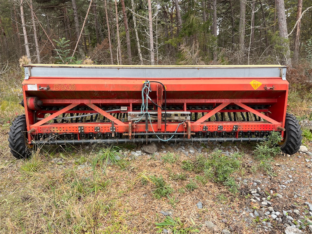 Såmaskin - Överum Tive D840 | Blinto auktioner