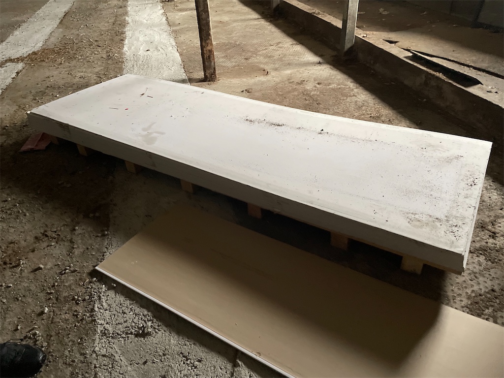 17 Renoveringsgips - 2700 x 900 x 6 mm | Blinto auktioner