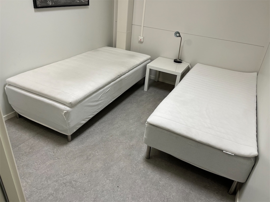 2st Sängar - Ikea 90cm | Blinto auktioner