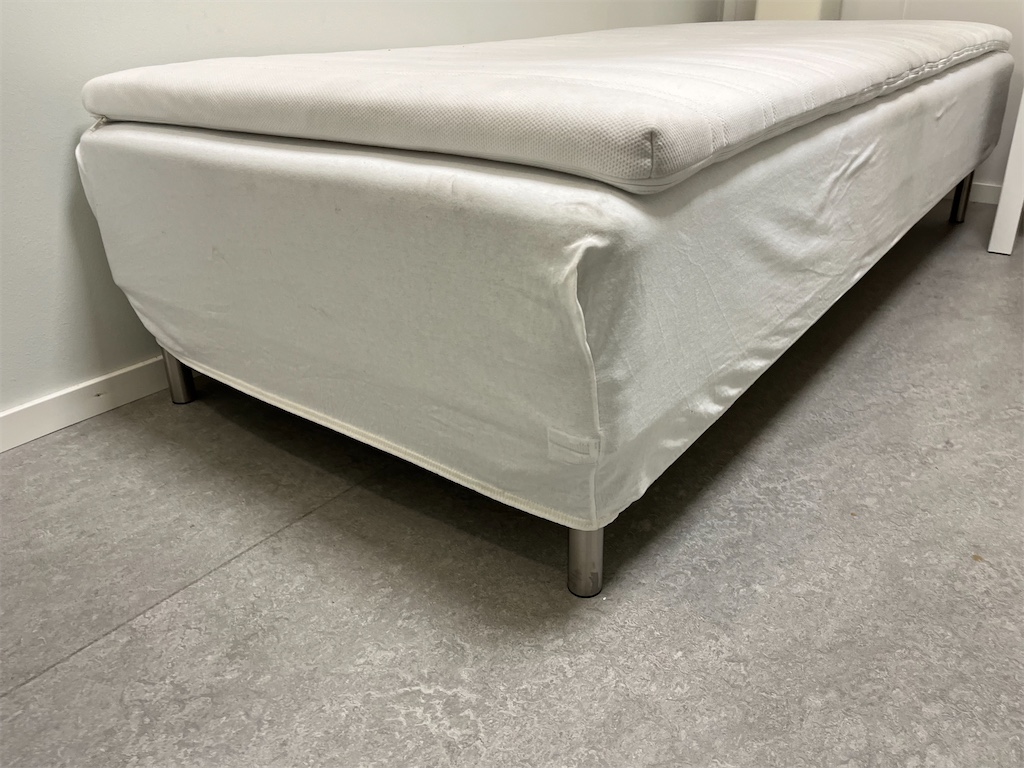 2st Sängar - Ikea 90cm | Blinto auktioner