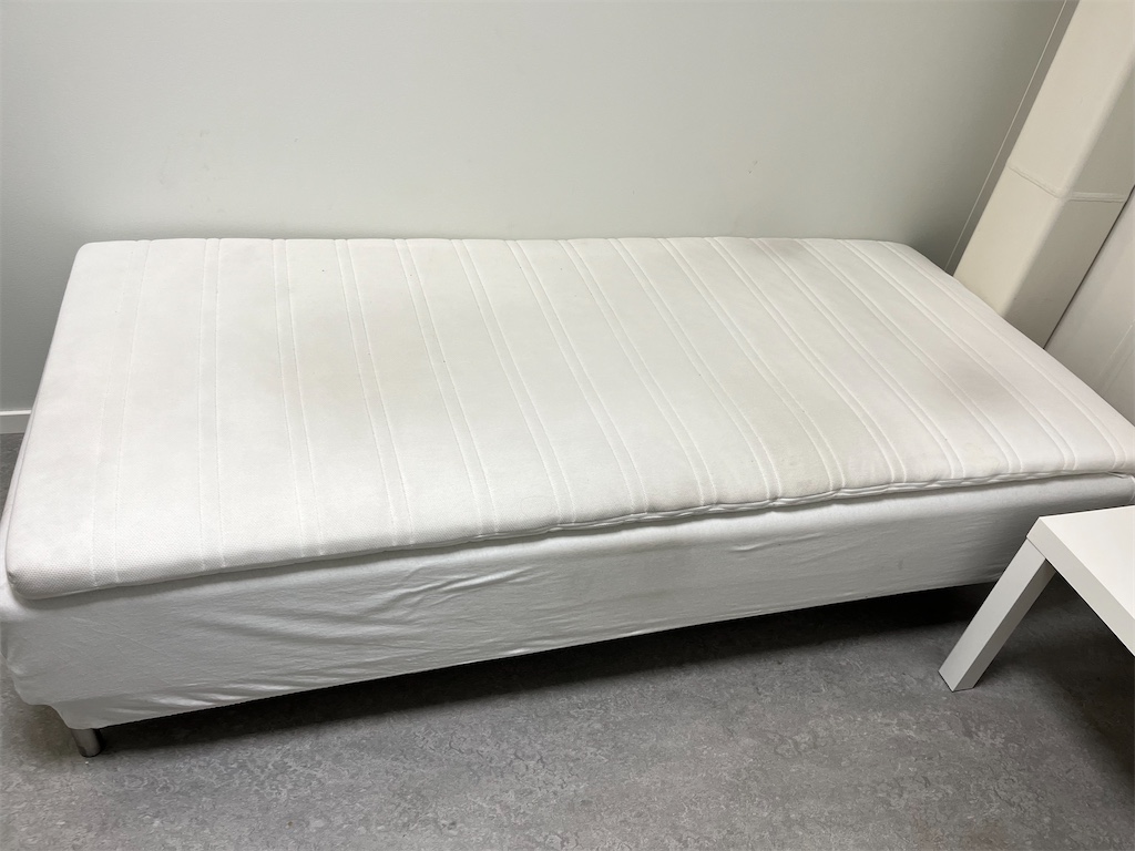 2st Sängar - Ikea 90cm | Blinto auktioner