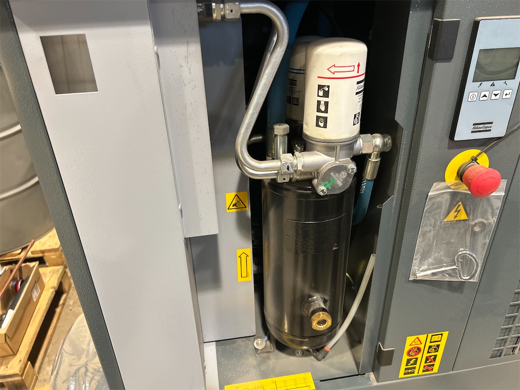 Skruvkompressor - Atlas Copco | Blinto auktioner