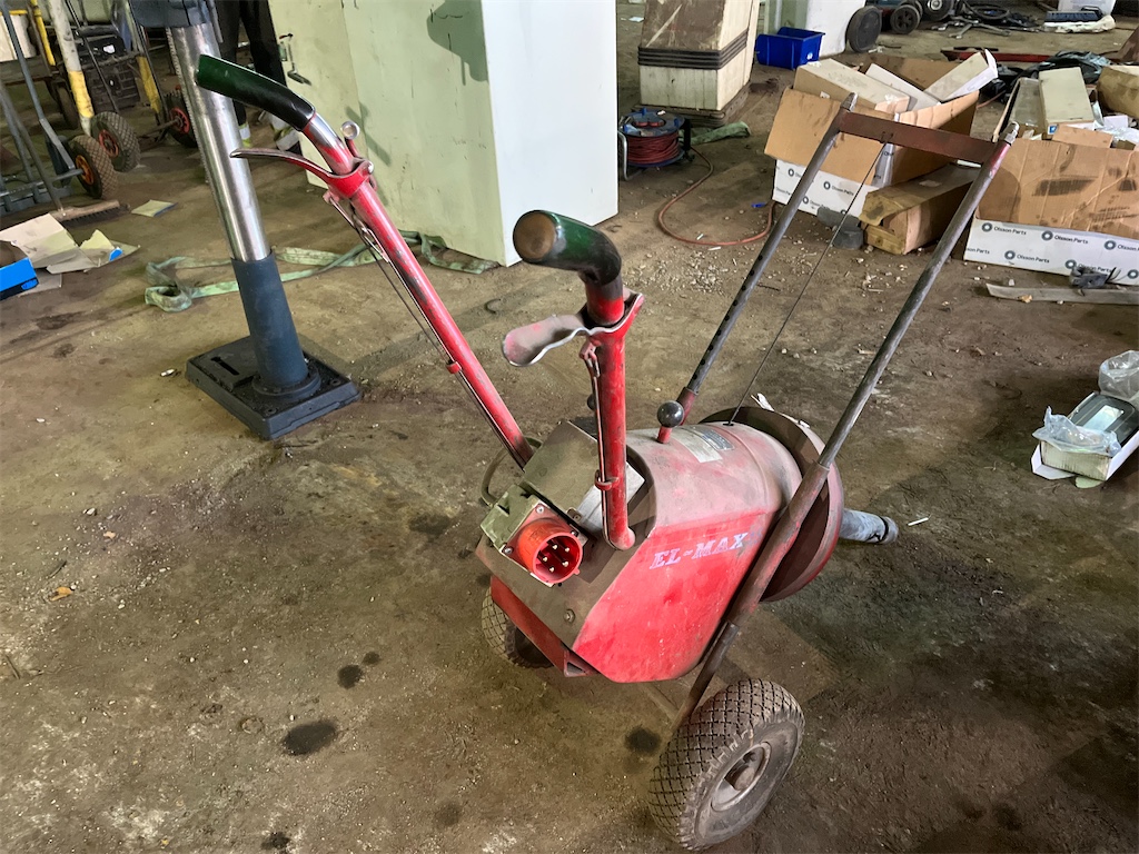 Mutterdragare - EL-Max | Blinto auktioner