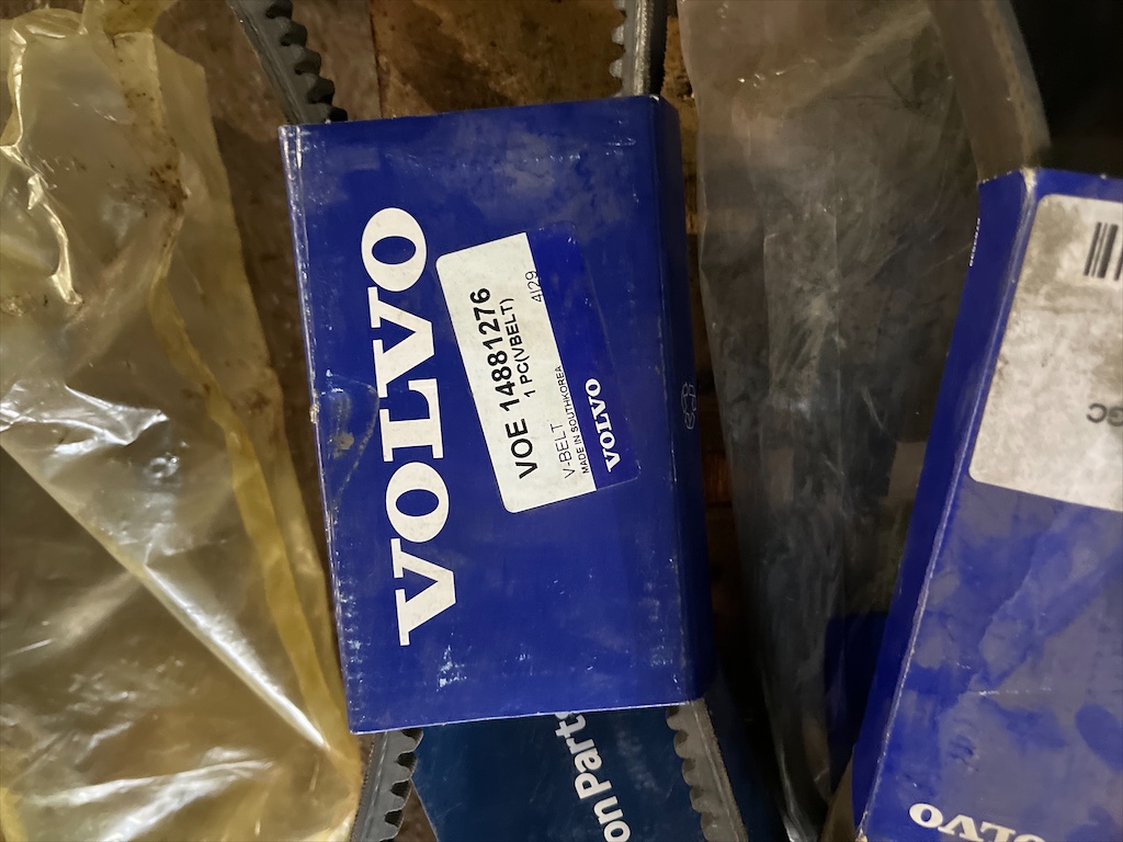 Diverse reservdelar - Volvo | Blinto auktioner