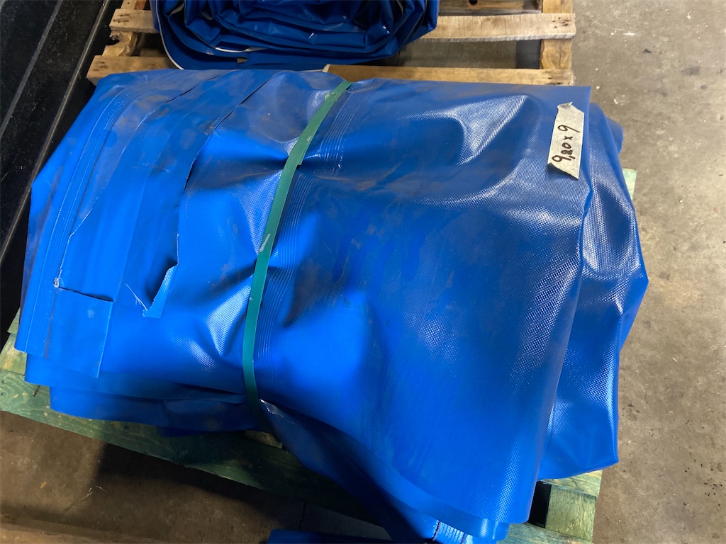 PVC duk - MIT | Blinto auktioner