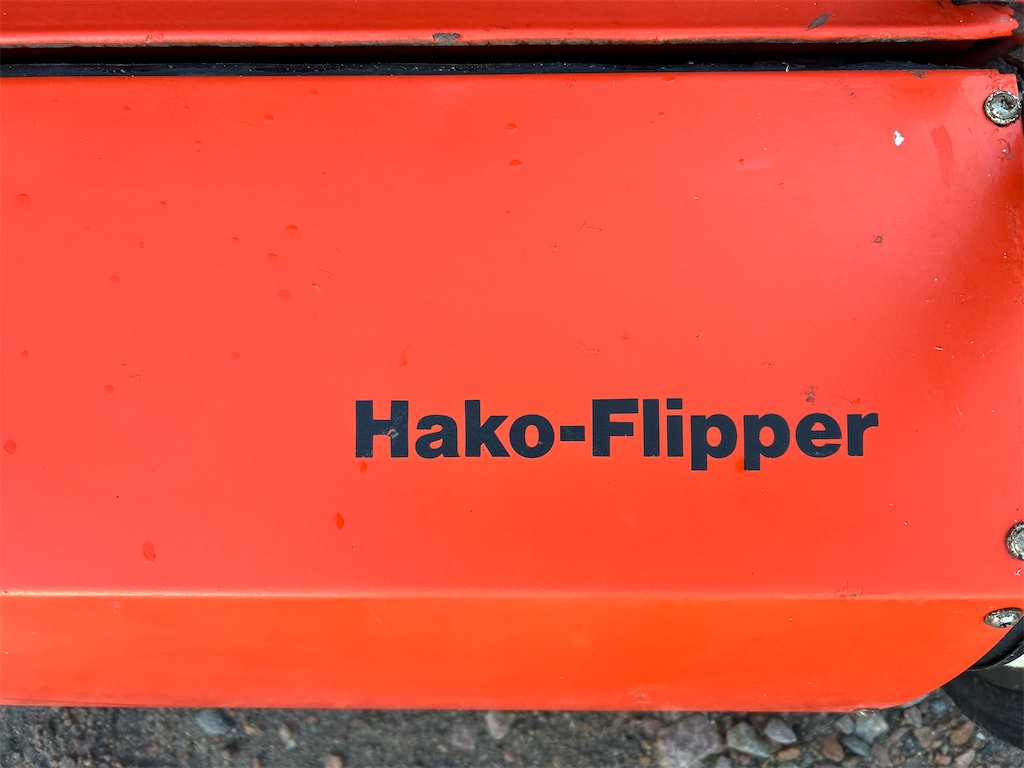Manuell sopmaskin - Hako flipper | Blinto auktioner