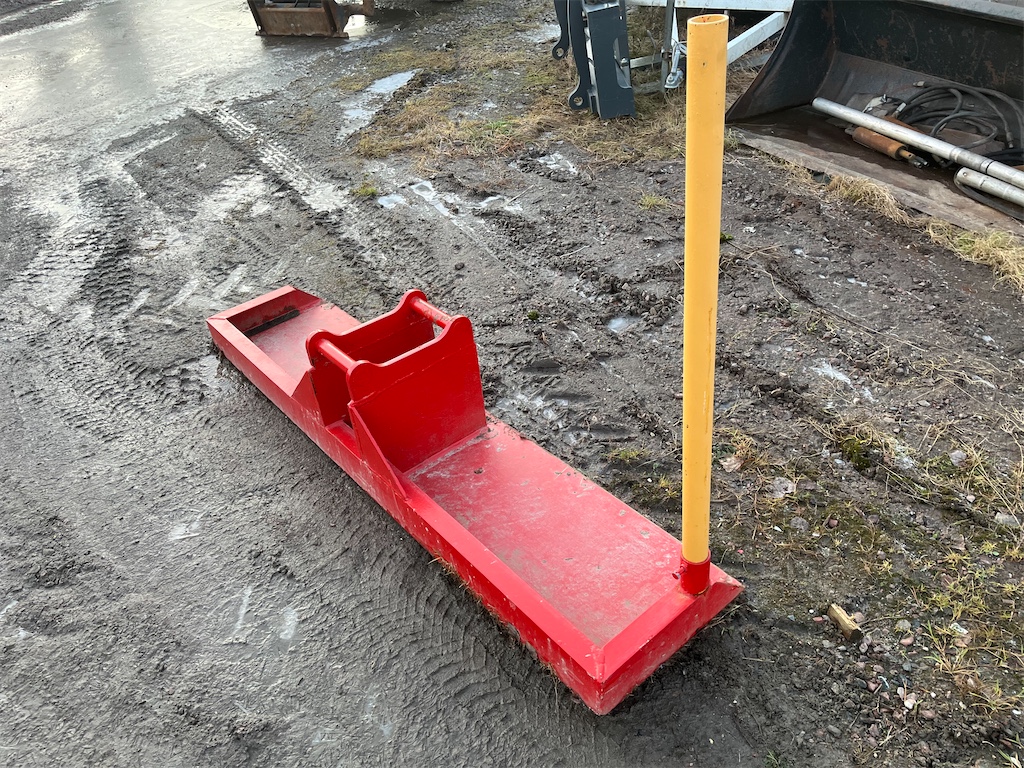 Planeringsbalk - S40 2000mm | Blinto auktioner