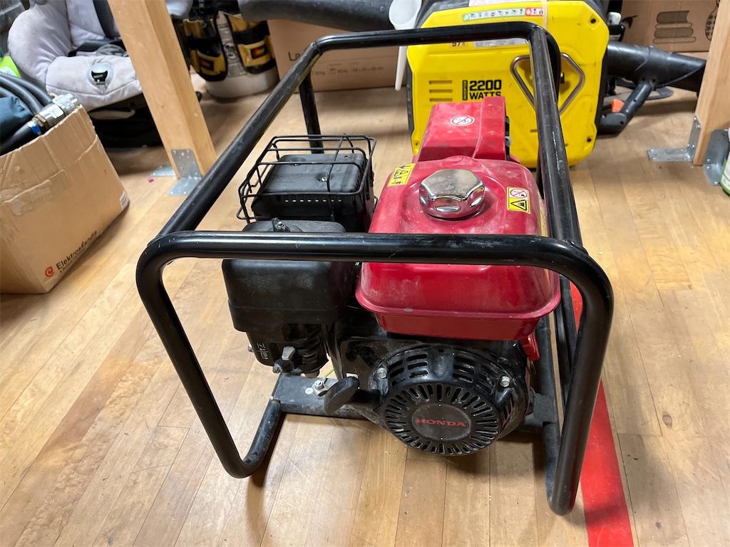 Generator - Honda EC 2000 | Blinto auktioner