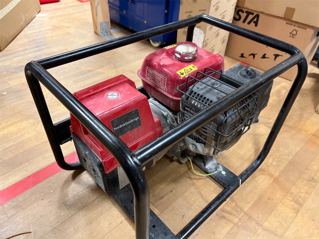 Generator - Honda EC 2000 | Blinto auktioner