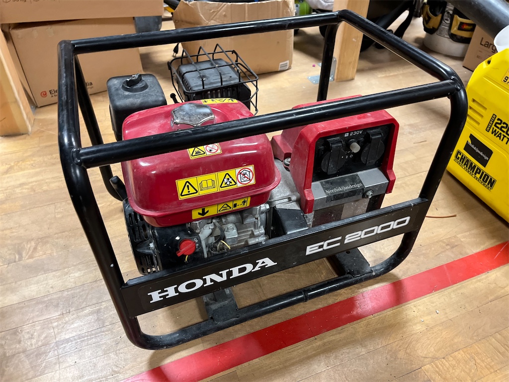 Generator - Honda EC 2000 | Blinto auktioner