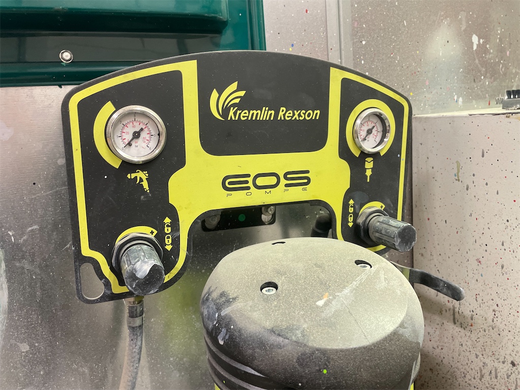 Lackeringspump - Kremlin Rexson | Blinto auktioner